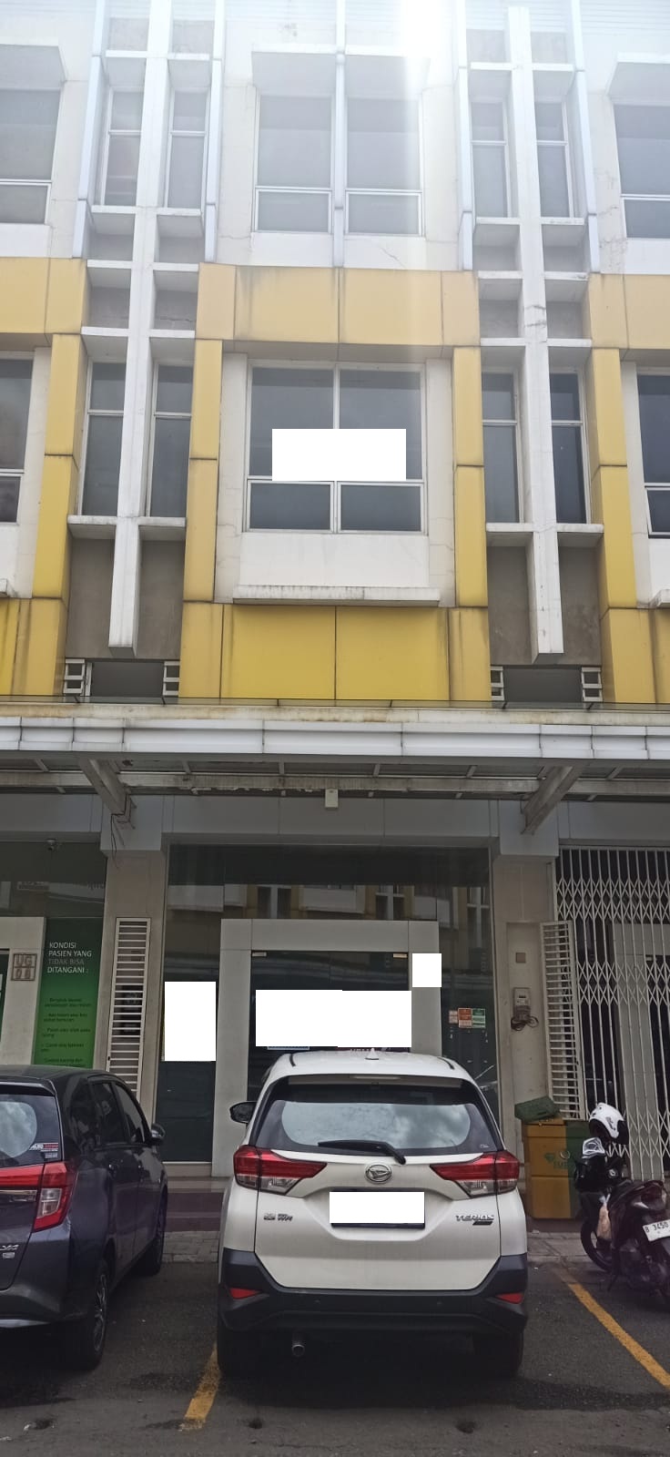 Ruko 3 Lantai Strategis di Komplek Ruko Emerald Summarecon Bekasi ...