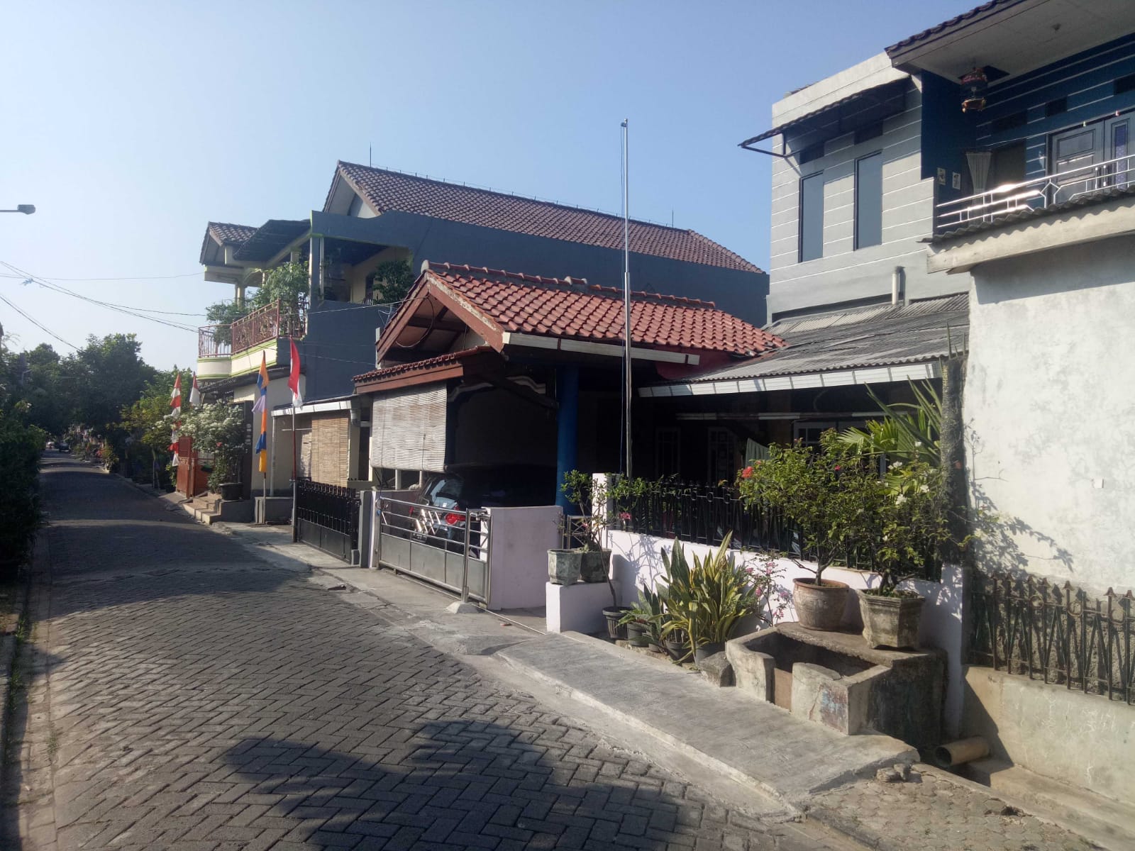 Rumah Dijual Cepat di Komplek Kejaksaan Kayuringin Bekasi Barat - Erasky.id